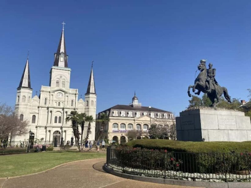 French Quarter: Jackson Square to Bourbon Street Tour - An In-Depth Look at the French Quarter Tour