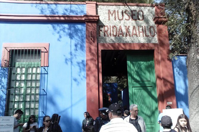 Frida Kahlo and Floating Gardens Tour with Transportation - The Value of This Tour