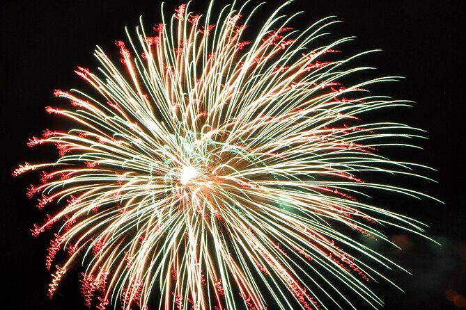 Friday Fireworks Dinner Sail from the Hilton Hawaiian Village - Who Will Love This Experience?
