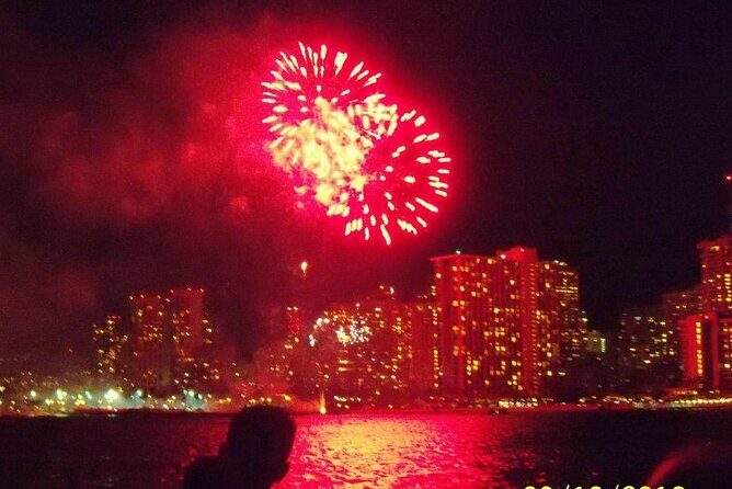 Friday Fireworks Dinner Sail from the Hilton Hawaiian Village - FAQ: Everything You Need to Know