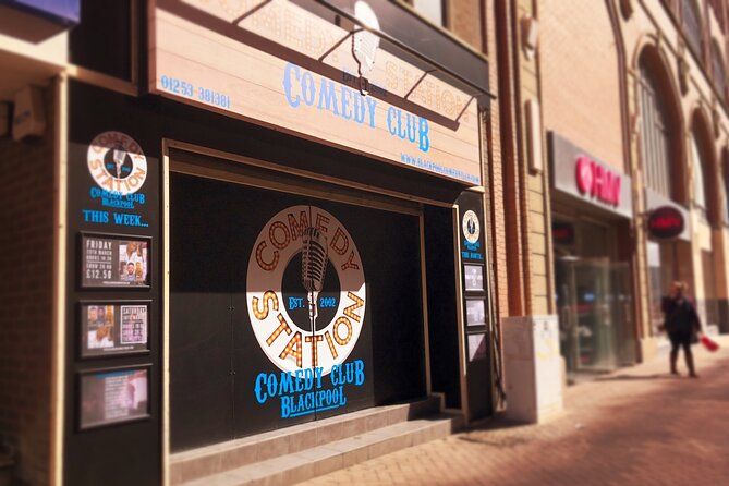 Friday & Saturday night comedy club entry - Why This Comedy Night Works for Travelers