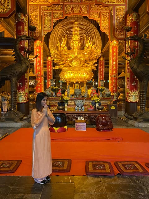 Friendly Travel: Hoa L/ Trang An/ Mua Cave - Limousine Car - The Pricing and Value