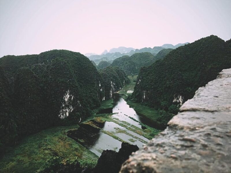 Friendly Travel: Hoa L/ Trang An/ Mua Cave - Limousine Car - Who This Tour Is Best For