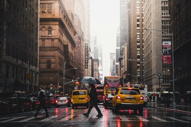Friends Filming Locations in New York City with Private Guide - Introduction: A Fun Peek into "Friends" NYC Landmarks