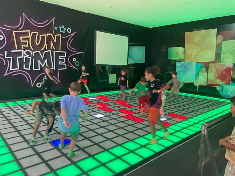 Froggy's Fun Park: Trampolines, Games, VRs, Playground - FAQ