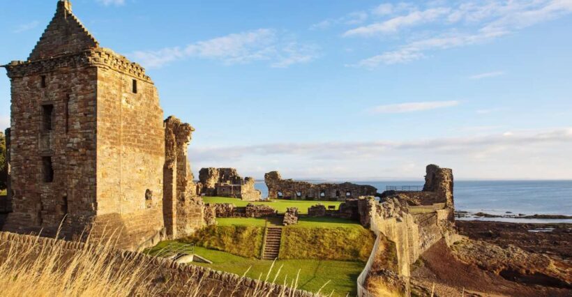 From Aberdeen: Adventure to St Andrews & Dundee - Key Points
