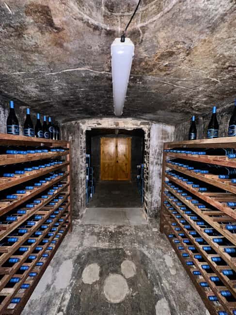 From Adelaide: Divine Wine Tour in the Adelaide Hills - Beerenberg Strawberry Farm: A Sweet Stop