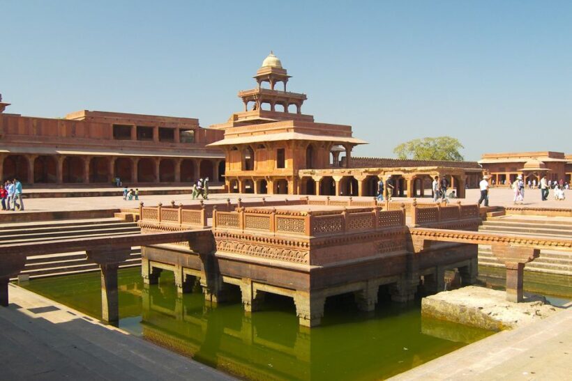 From Agra: Fatehpur Sikri and Market Private Half-Day Tour - The Itinerary: A Closer Look
