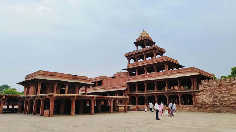 From Agra : Fatehpur Sikri Sightseeing by Private Car - Who Should Consider This Tour?