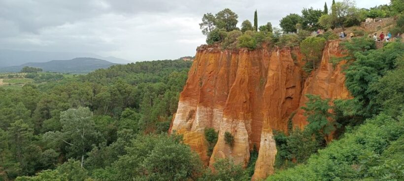 From Aix-en-Provence: Luberon Perched Villages Guided Tour - The Tour Experience and Value