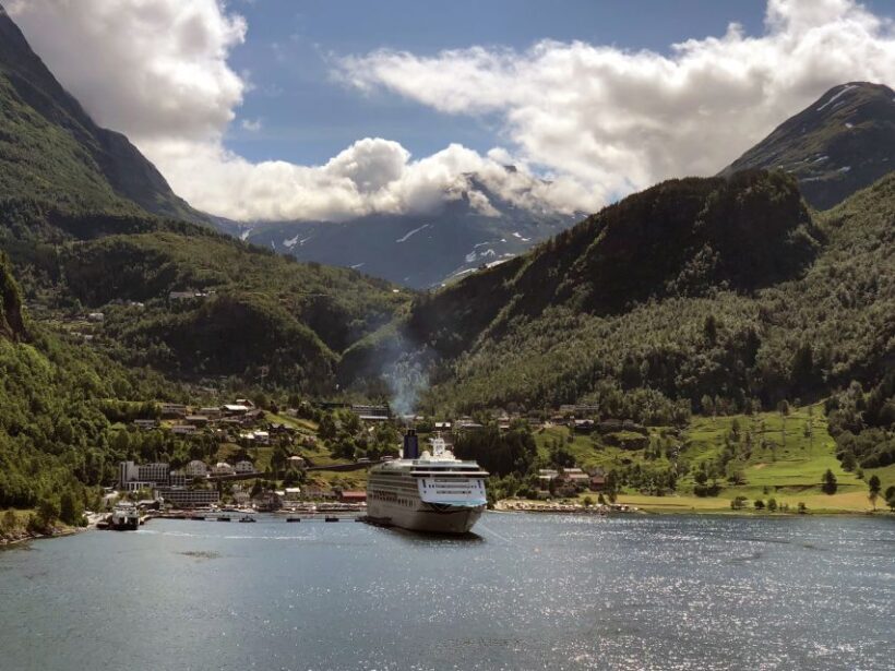 From Ålesund: Private Day Trip to Geirangerfjord - Key Points