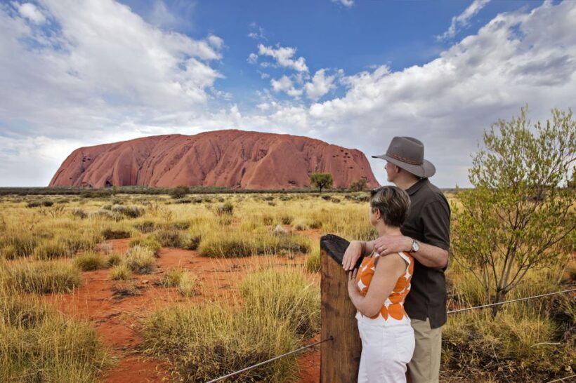 From Alice Springs/Yulara: 4-Day Red Centre 4WD Camping Tour - Discovering the Red Centre: The Complete 4-Day Itinerary