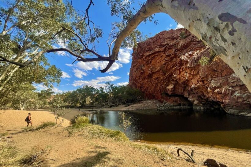 From Alice Springs/Yulara: 4-Day Red Centre 4WD Camping Tour - FAQ