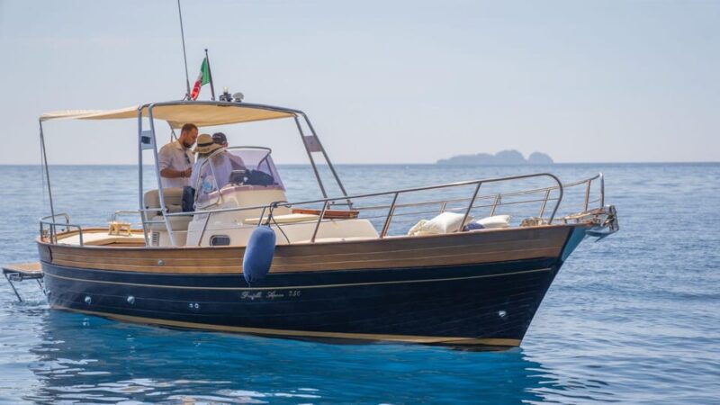 From Amalfi: private 8-meter boat trip on the Amalfi Coast - The Boat: Comfort Meets Style