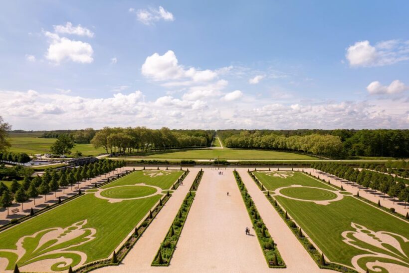 From Amboise: Full-Day Guided E-bike Tour to Chambord - Discover the Loire Valley on an E-bike: Full-Day Guided Tour from Amboise