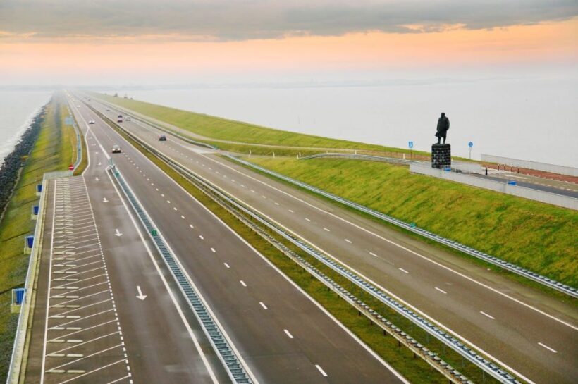From Amsterdam: 4 Provinces Highlights Van Tour - Exploring the Itinerary and What You’ll Experience