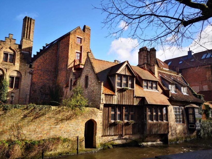 From Amsterdam: Bruges Guided Day Trip in English - Starting Point and Transportation