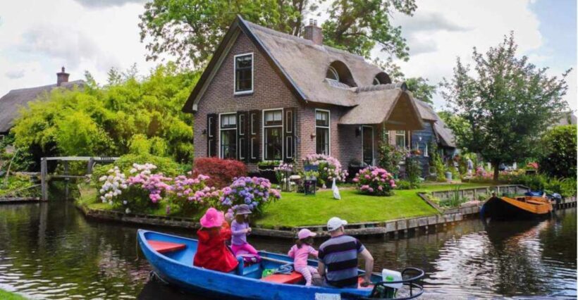 From Amsterdam: Giethoorn Guided Day Trip with Canal Cruise - Why This Tour Works Well