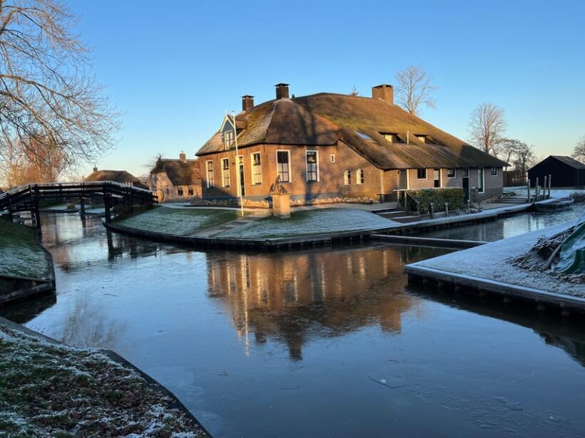 From Amsterdam: Giethoorn Small Group Tour with Boat Ride - Practical Tips