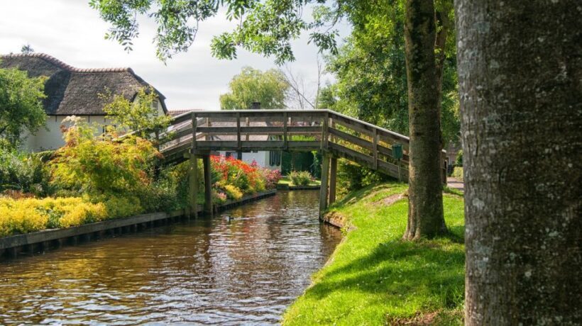 From Amsterdam: Keukenhof Gardens and Giethoorn Tour - Introduction