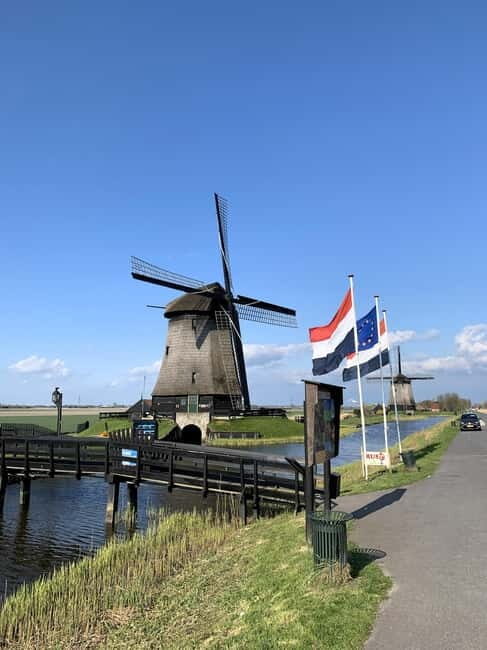 From Amsterdam: Private Car Tour to Giethoorn and Blokzijl - The Sum Up