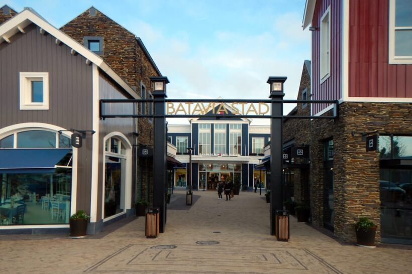 From Amsterdam: Private Day Trip to Fashion Outlet - A Closer Look at the Experience