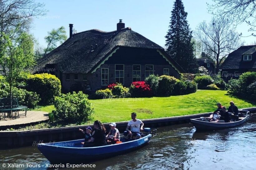 From Amsterdam: Private tour to Giethoorn with private boat - A Closer Look at the Experience