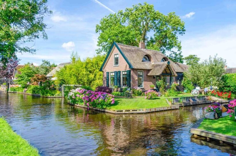 From Amsterdam: Private tour to Giethoorn with private boat - What makes this tour stand out?