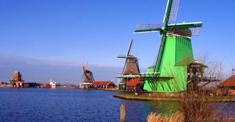 From Amsterdam: Small Group Zaanse Schans and Volendam Tour - Key Points