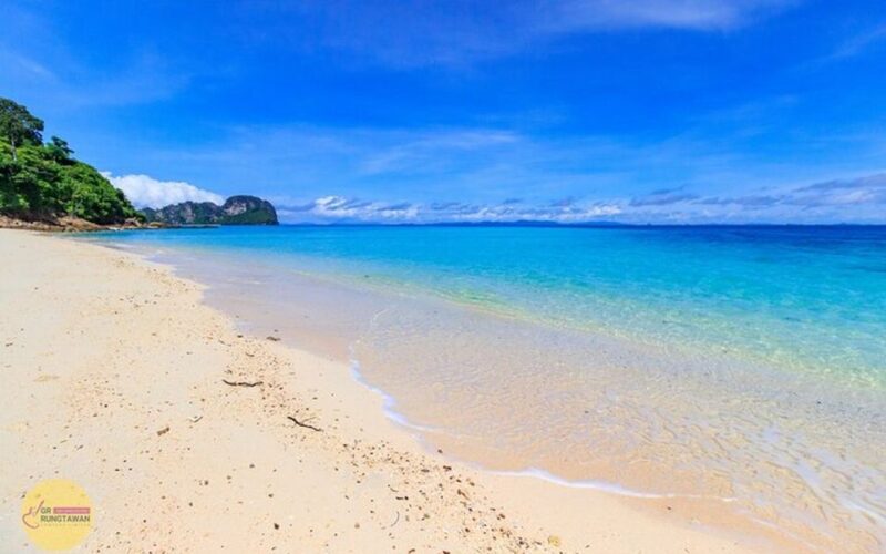 From Ao Nang: Phi Phi Islands Day Tour by Boat with Lunch - Key Points