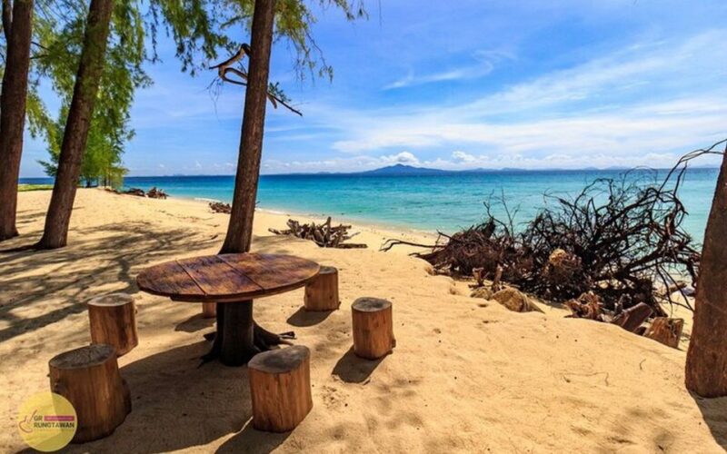 From Ao Nang: Phi Phi Islands Day Tour by Boat with Lunch - Practical Considerations and Tips