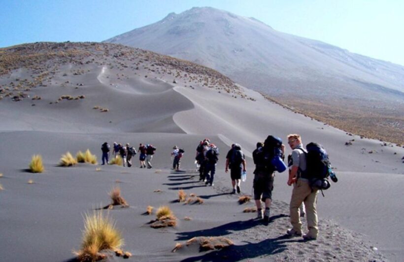 From Arequipa: Misti Volcano Trekking - 2 days - The experience of the guides and scenery