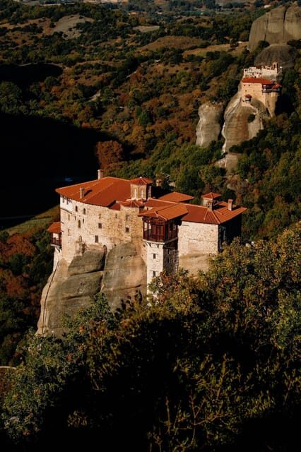 From Athens: 2-Day Delphi and Meteora Chinese Tour Guide - An In-Depth Look at the 2-Day Greek Adventure