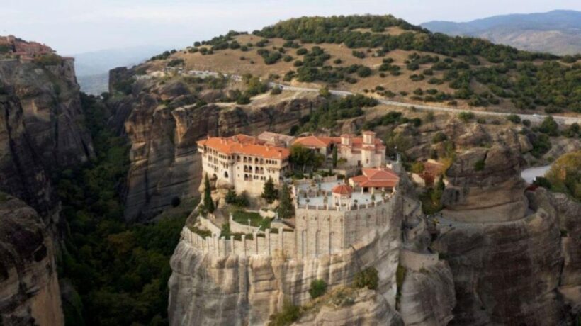 From Athens: 2-Day Delphi, Meteora, and Thermopylae Tour - FAQ