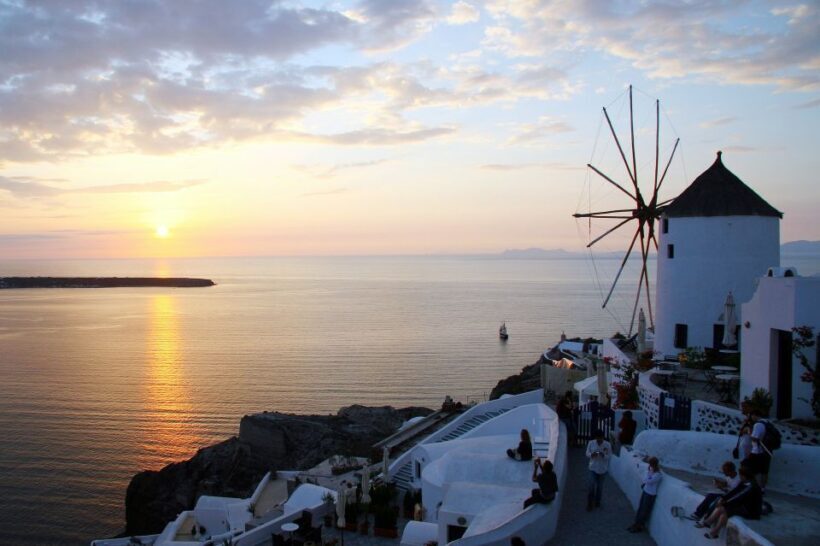 From Athens: City, Delphi, Meteora, & Santorini 8-Day Tour - An Overview of the Itinerary and What It Means for You