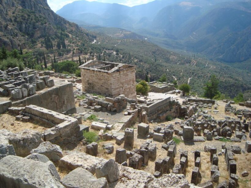 From Athens: Full Day Private Tour of Delphi - Price and Value