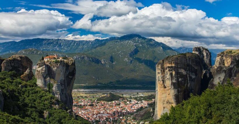 From Athens: Meteora Train Trip with Overnight Stay - A Complete Look at the Experience