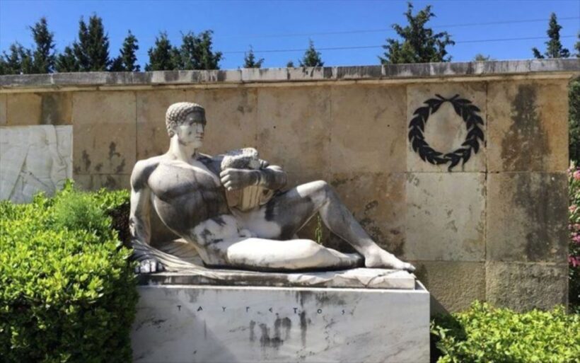 From Athens: Private Historic Tour to Marathon & Thermopylae - Discovering the Historic Sights of Greece