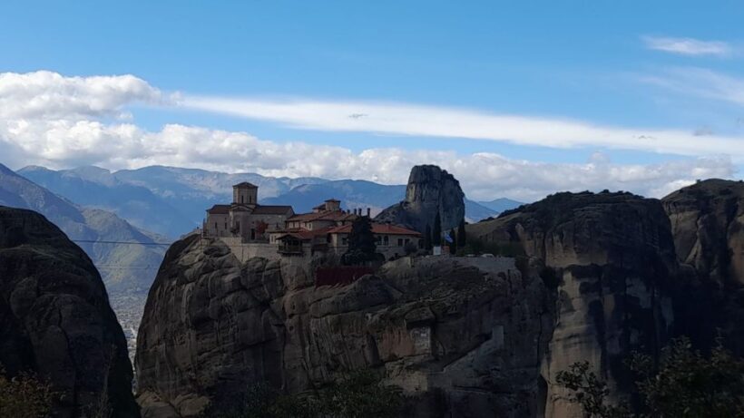 From Athens: Private Meteora Day Tour with Optional Guide - An In-Depth Look at the Tour Experience