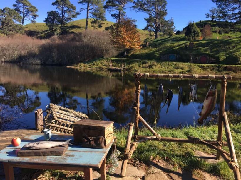 From Auckland: Hobbiton Private Transfers with Group Tour - The Journey to Middle-earth Begins