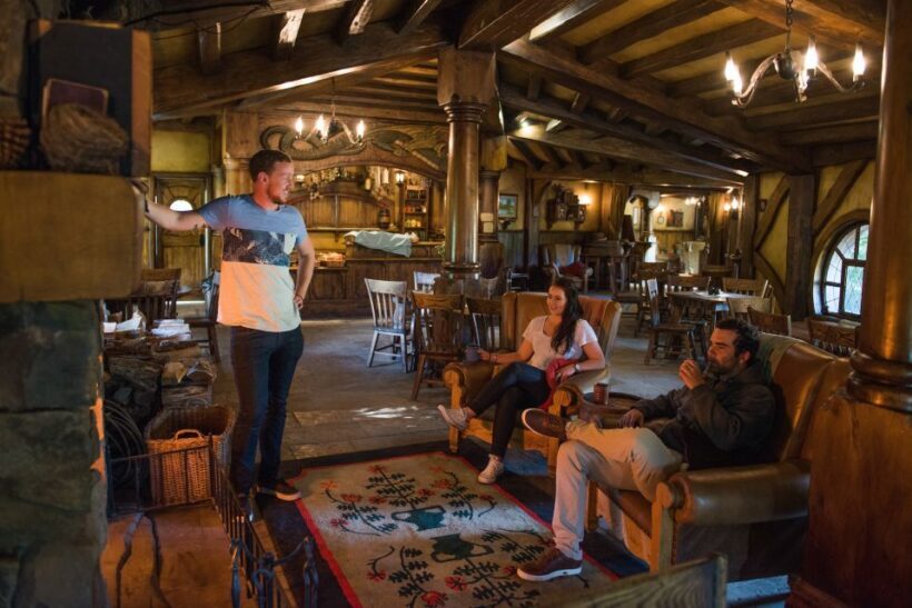 From Auckland: Hobbiton & Waitomo Caves Full-Day Trip - The Value of Visiting Hobbiton