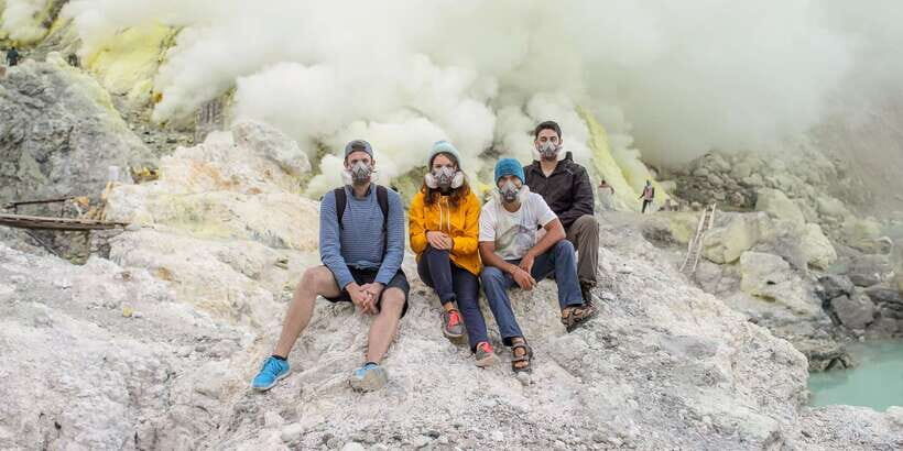 From Bali: 24-Hour Kawah Ijen Blue Flames, Dinner & Room - A Balanced Look at the Bali to Kawah Ijen 24-Hour Tour
