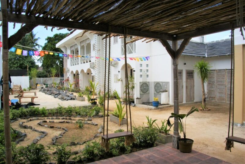 From Bali: 4-Day Surf and Yoga Retreat in Nusa Lembongan - FAQs