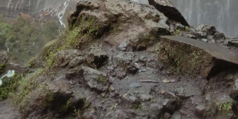 From Bali: Ijen-Tumpak sewu-Bromo-Drop Surabaya (4 Days) - Key Points