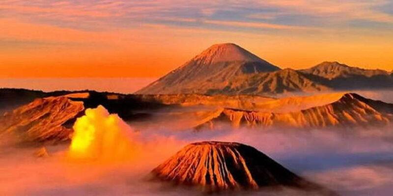 From Bali : Kawah Ijen Mt.Bromo With Local Experiences - Key Points