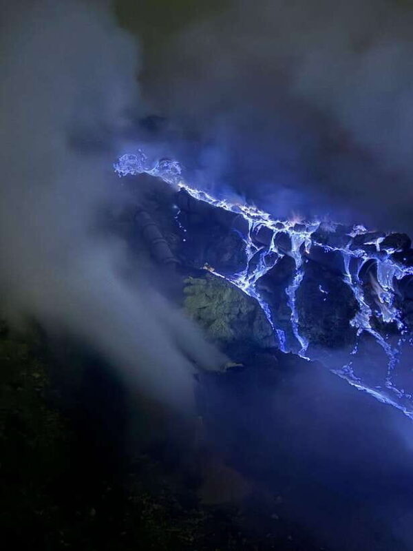 From Bali: Mount Bromo & Ijen volcanic private tour - Key Points