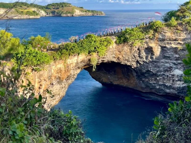 From Bali: West Nusa Penida Island Day Trip with Transfers - Key Points
