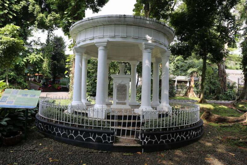 From Bandung: Tea Plantation and Botanical Garden Tour - The Realities from Past Travelers