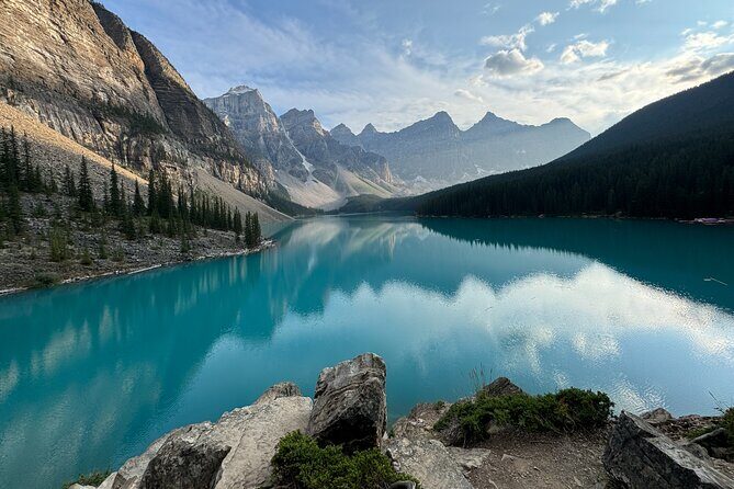 From Banff: Affordable Moraine Lake and Lake Louise Shuttle Bus - FAQs