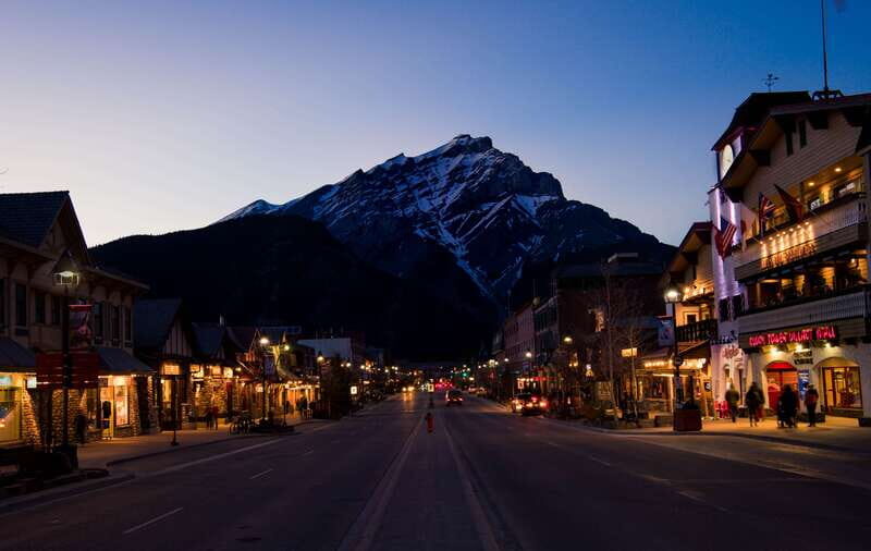 From Banff/Canmore: Deep 1 Day Tour in Banff National Park - Who This Tour Is Perfect For
